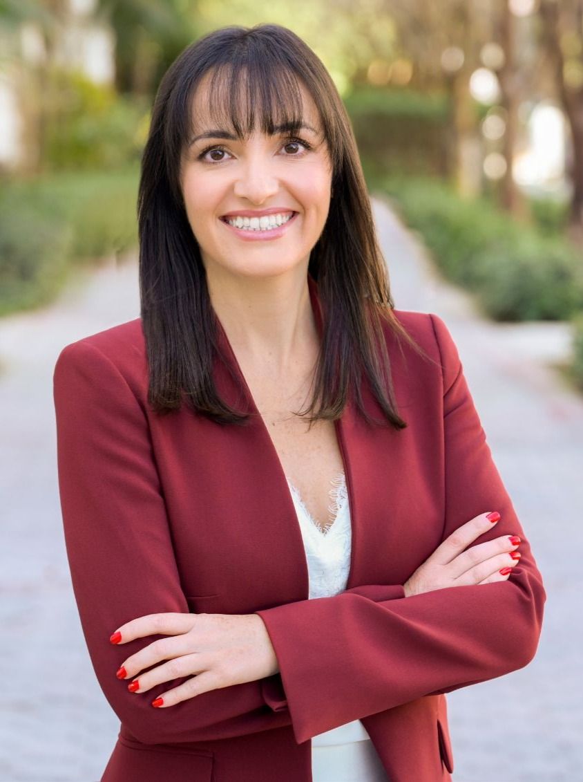 Maria Castillo Dominguez, CFP® | Valoria Wealth Management Maria Castillo Dominguez, CFP® | Valoria Wealth Management
